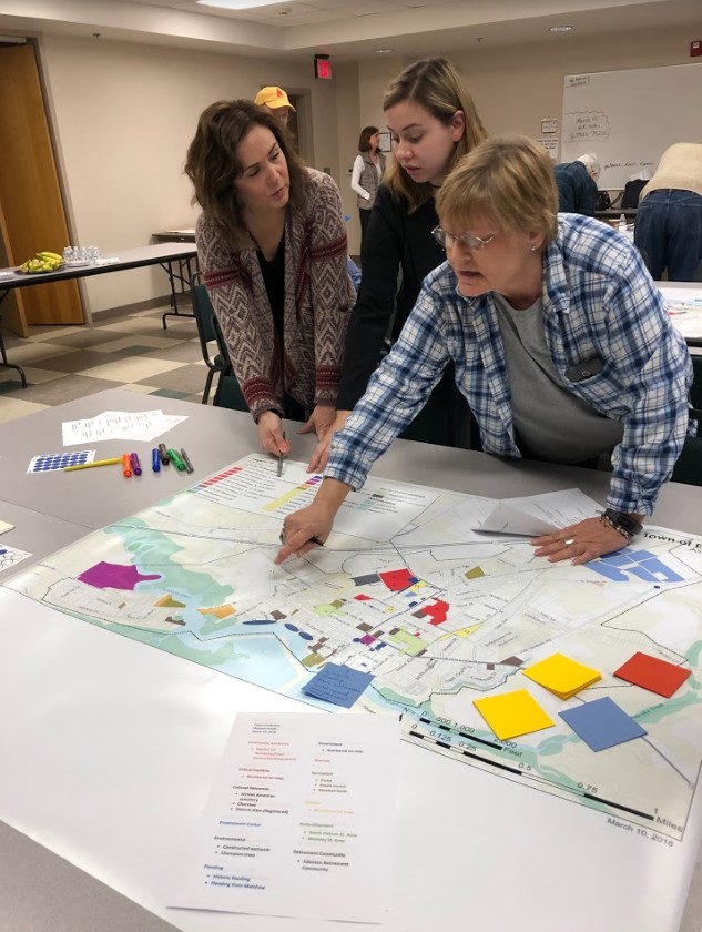 Coastal Management Fellow gains experience, continues career in Miami ...